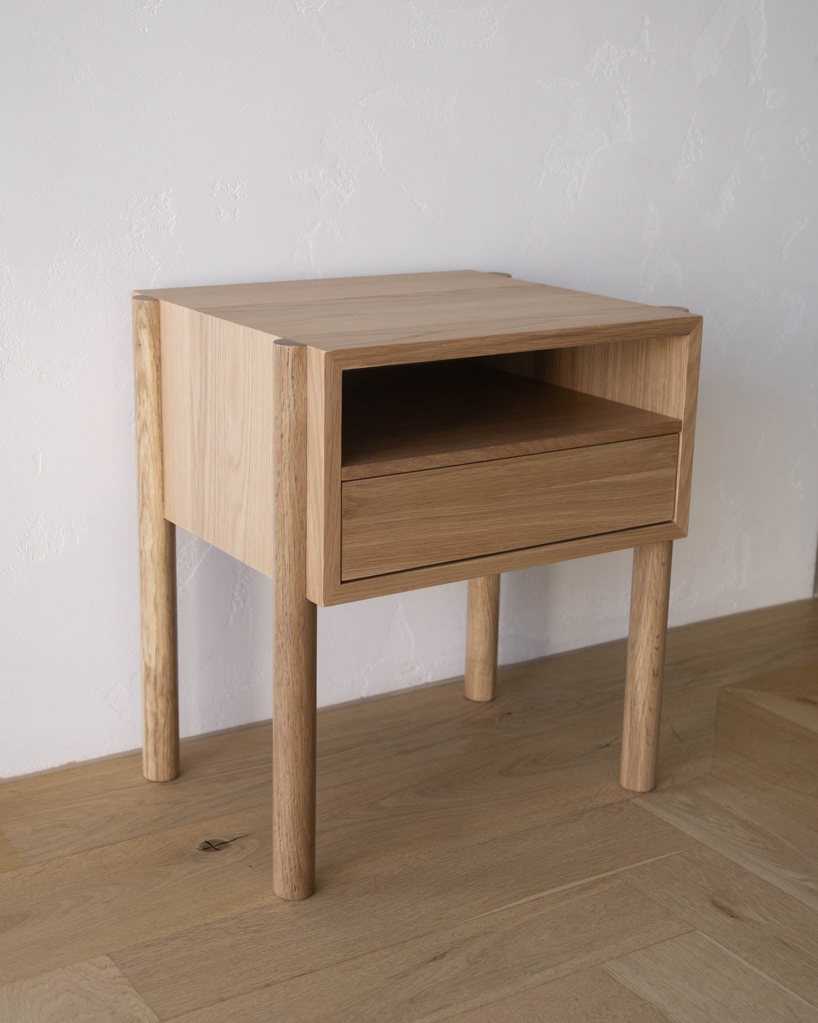 Naomi Oak Luxury Bedside Table | Fleur Studios